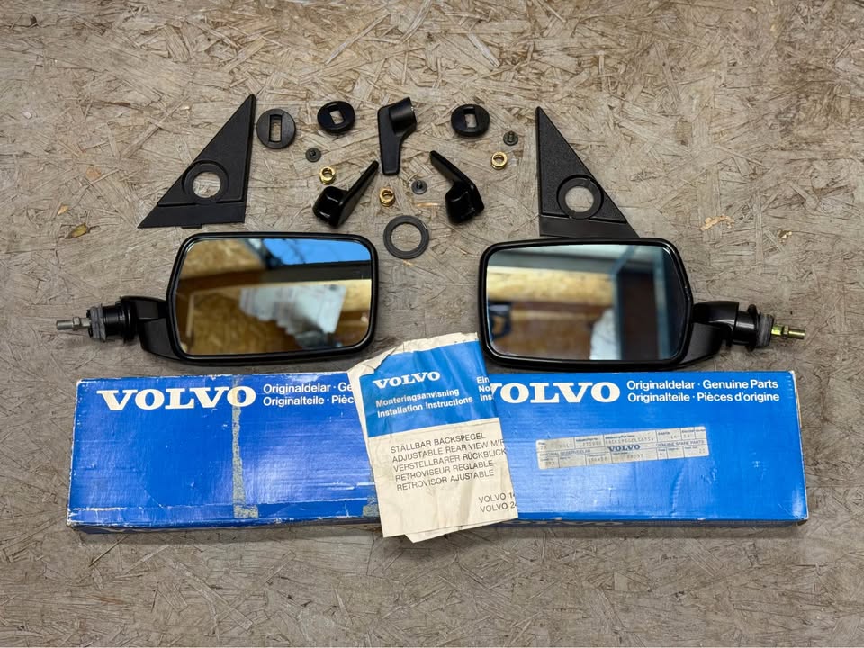 240 side mirrors NOS – volvo